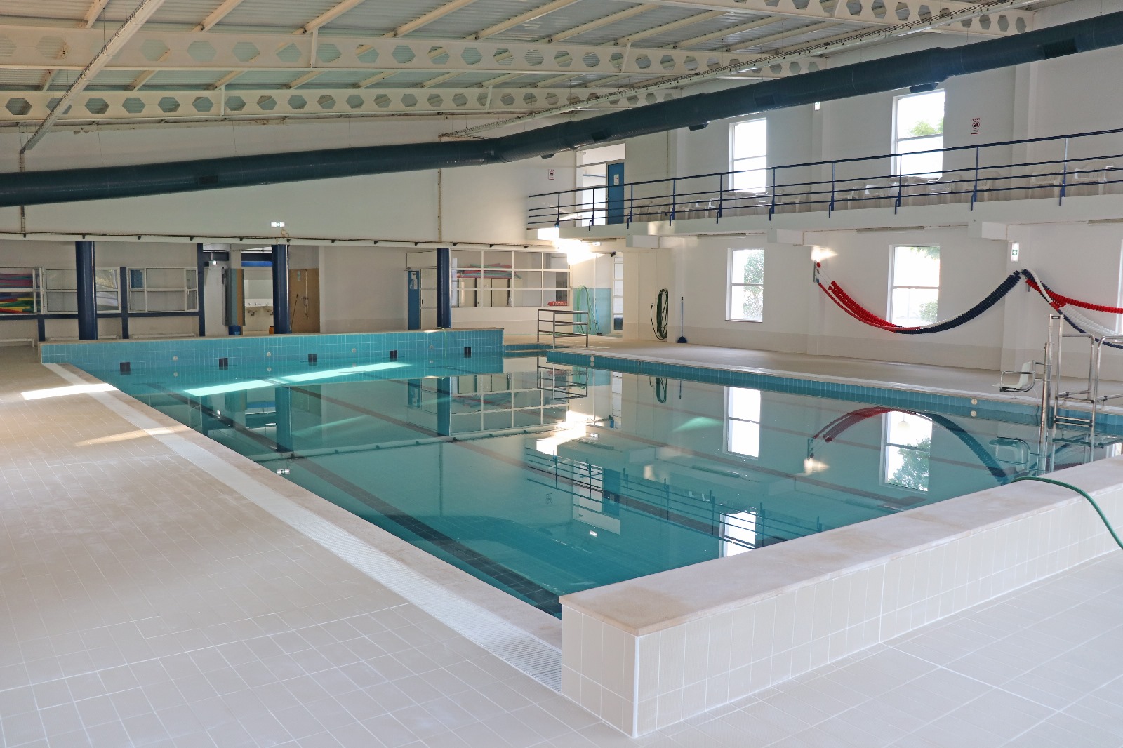 Moura: Piscina Municipal Coberta reabre no dia 31 de outubro - Diário ...